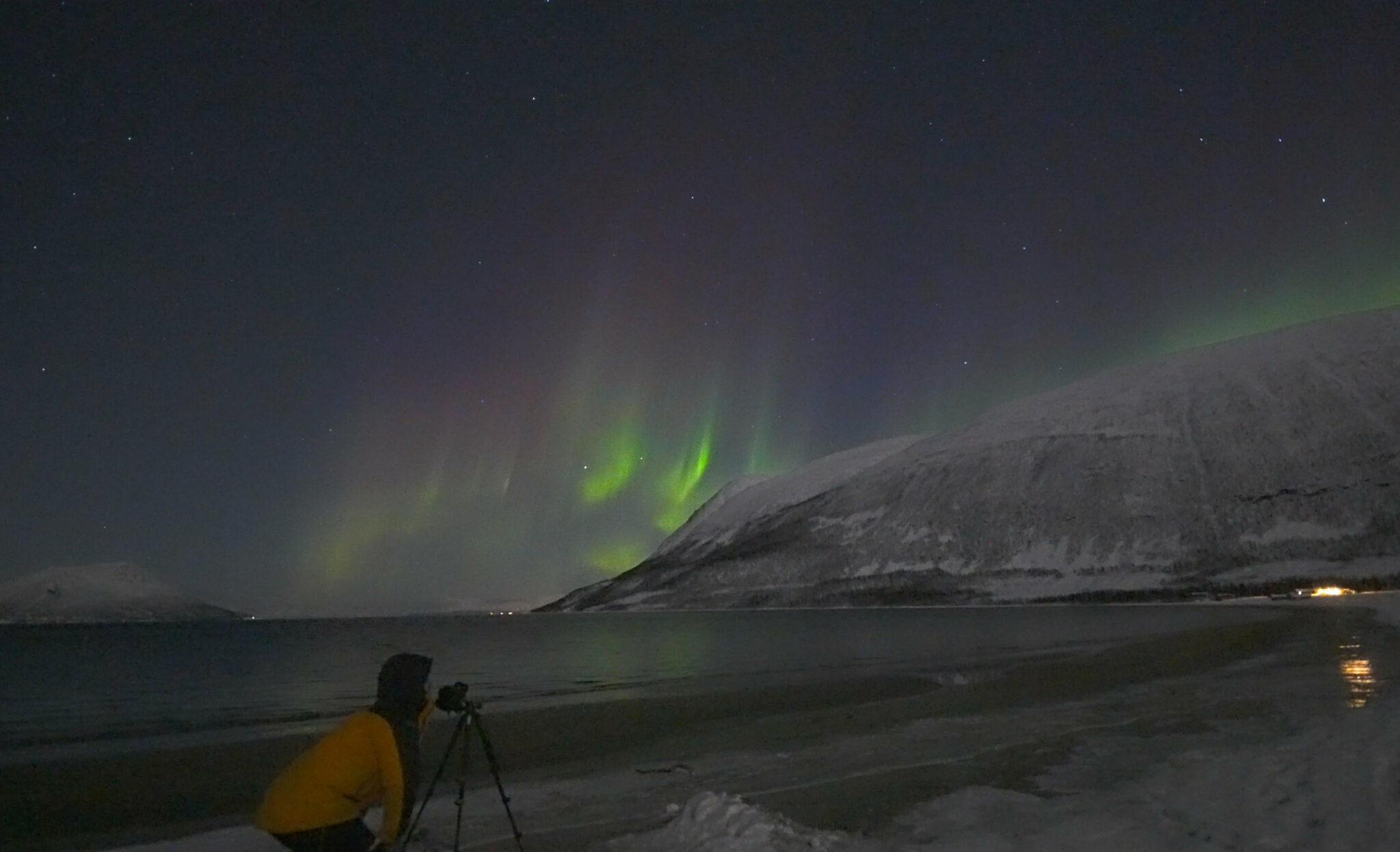 Filming the Aurora Borealis real-time, demanding but rewarding!